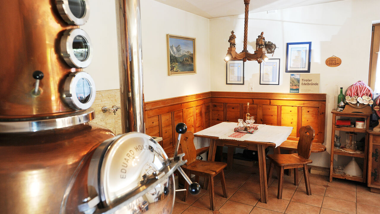 Press B2B Austria: Experience #austriantime: Tirol Schnapps Route